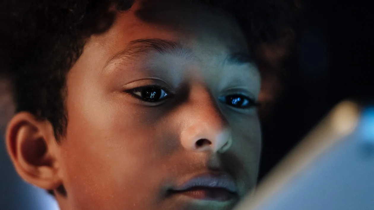 How Blue Light Affects Your Sleep Patterns and What You Can Do About It ...